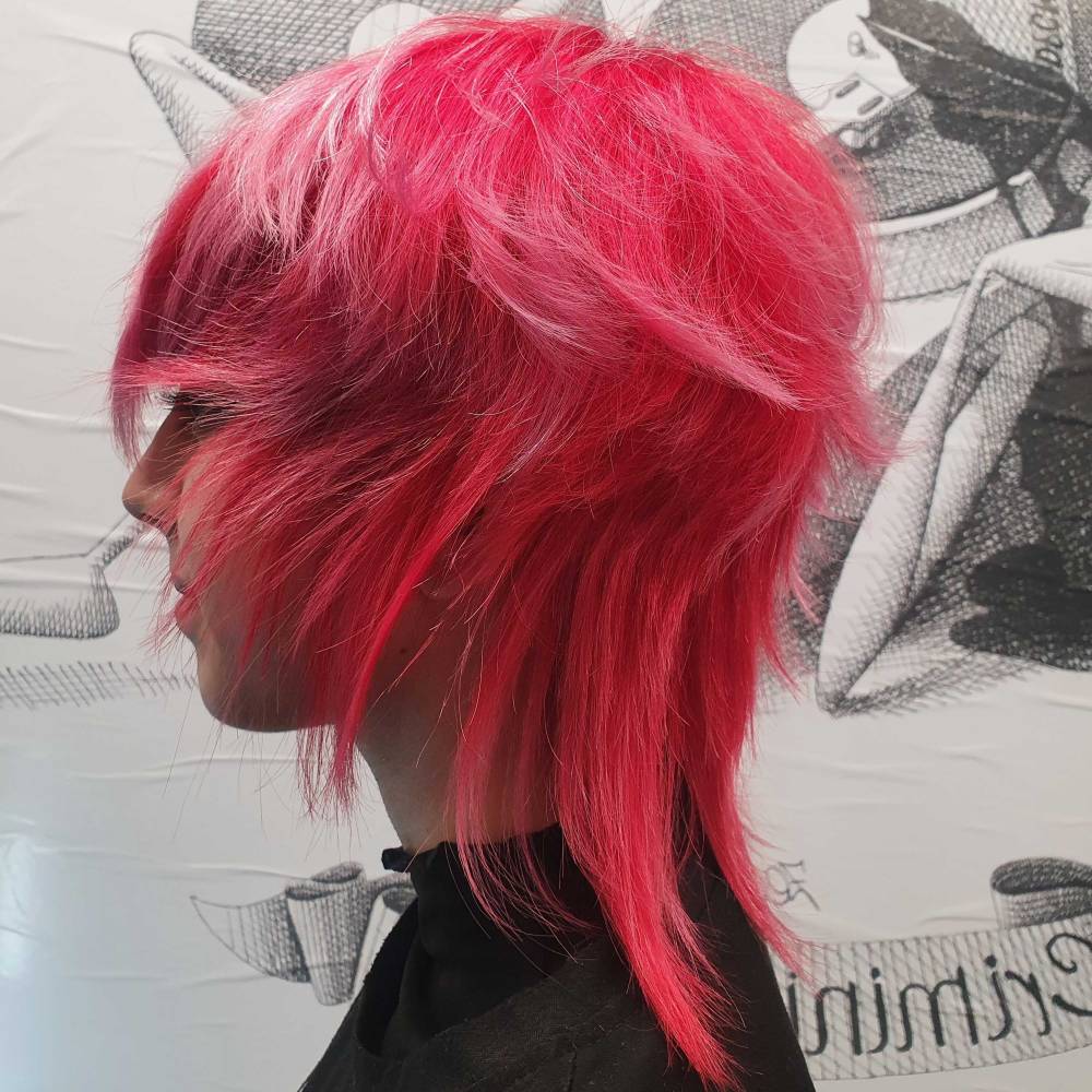 Taglio Wolf Cut: caratteristiche e come gestirlo a casa | ContestaRockHair